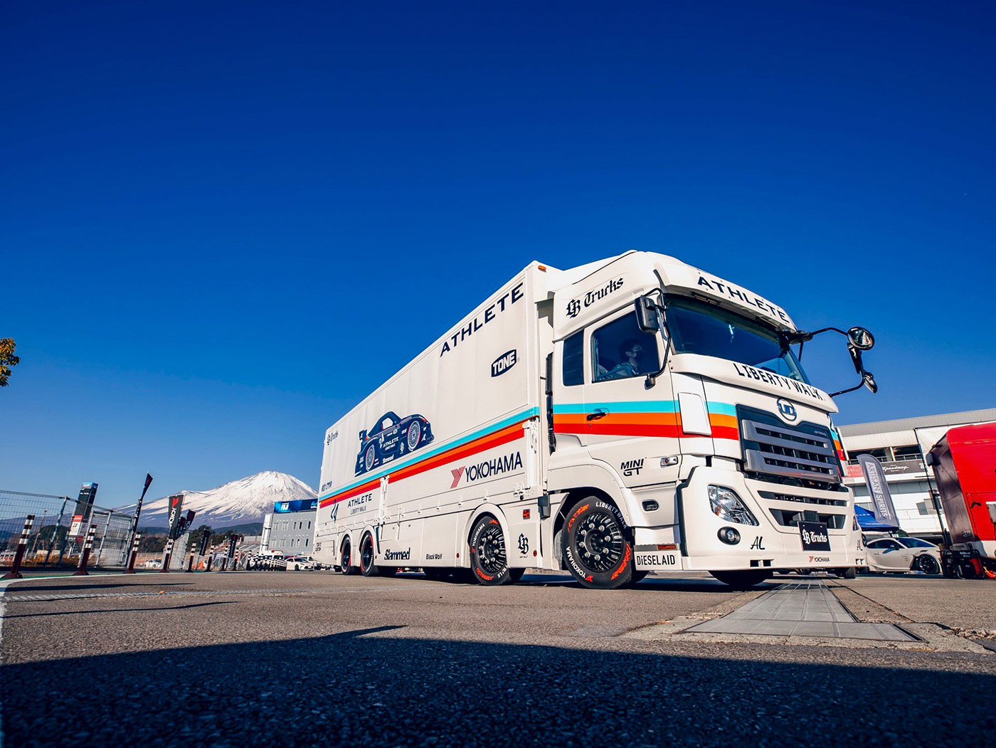 2025 ADVAN Circuit Experience - LB Trucks JAPAN
